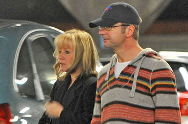 “We Need Your Prayers”… Heartbroken Karen Barber breaks down in tears ...